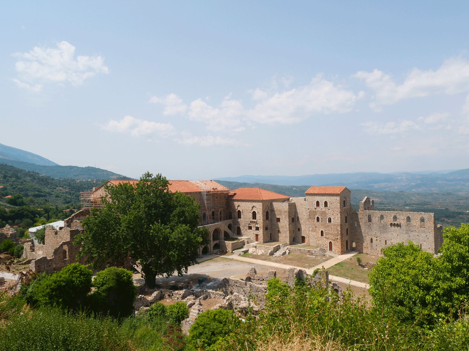 Visiter Mystra Cité médiévale byzantine en Grèce - Les Avanturiers